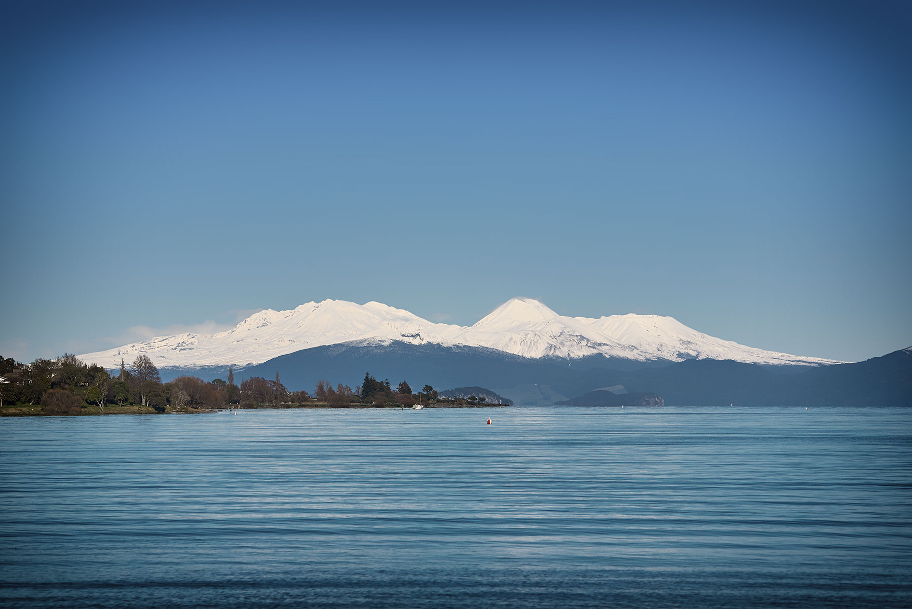 Lake Taupō / Tongariro National Park | Mike Little Photography